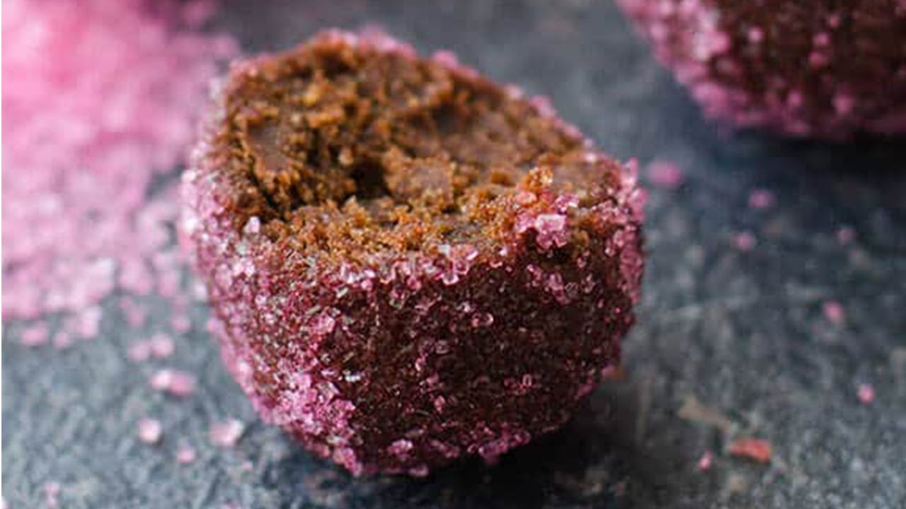 Valentine's Day Homemade Chocolate Truffles (With Homemade Pink Colored ...
