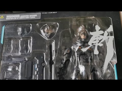 the raiden figure - YouTube