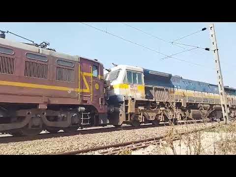 WAG5 twins pull WDP4D with goodstrain electric & diesel emd loco | beautiful curve | - YouTube