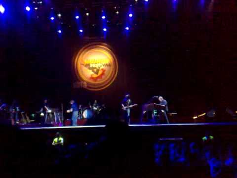 lucca summer festival 2010 - simply red enough - YouTube