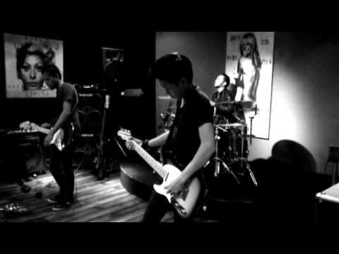 SHANN - Resonansi Hati (Official Video Clip)