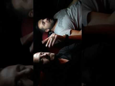 Arabada muzik dinlerken kendinden gecmek..