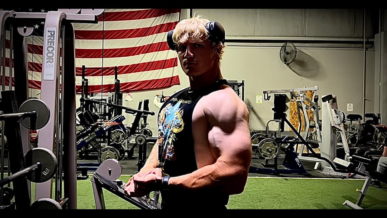 Average ahh shoulder workout - YouTube