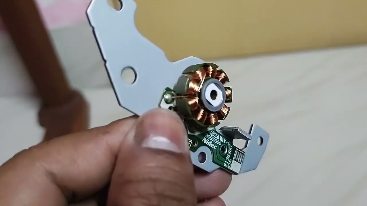 BLDC Motor From Laptop DVD drive. - YouTube