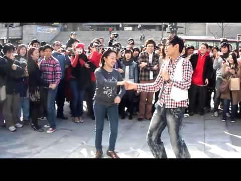 Swing dance in Gwanghwamoon, seoul, South korea.