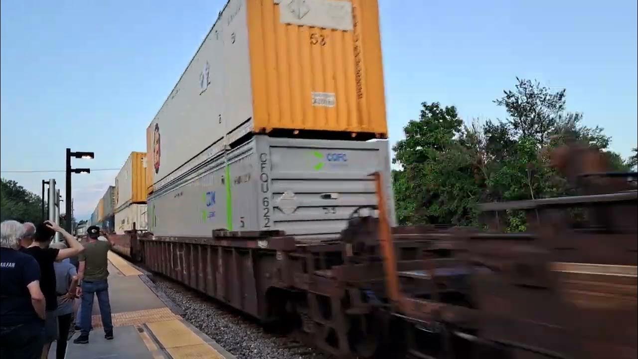 Woo-hoo! BNSF 7122 West Z-WSPLAC 6/28/24. - YouTube