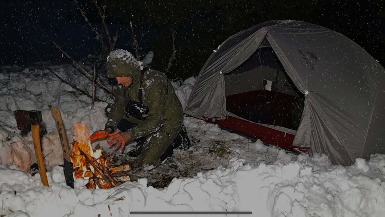 2 DAY Solo Winter Camping in Deep Snow, Survival on Extreme Cold ...