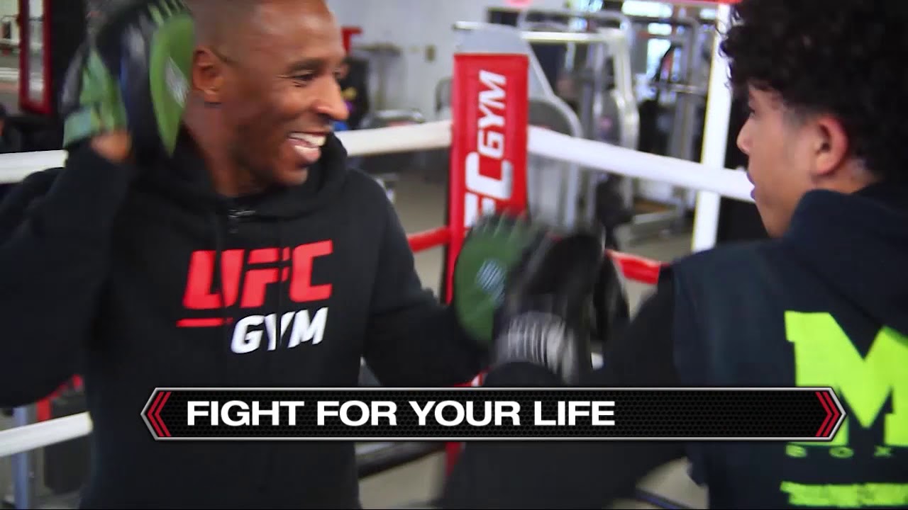 UFC Boxing Coach Encourages Youth (Jonathan Marshall) - YouTube