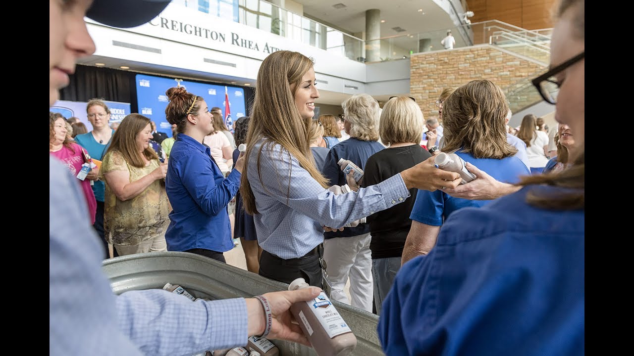 Chocolate milk a hit at debut of MTSU Creamery, milk bottling process ...