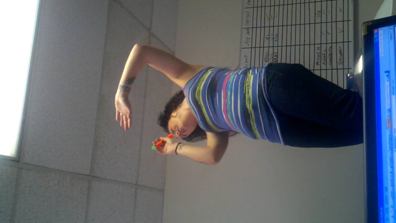 Desk Dance - YouTube