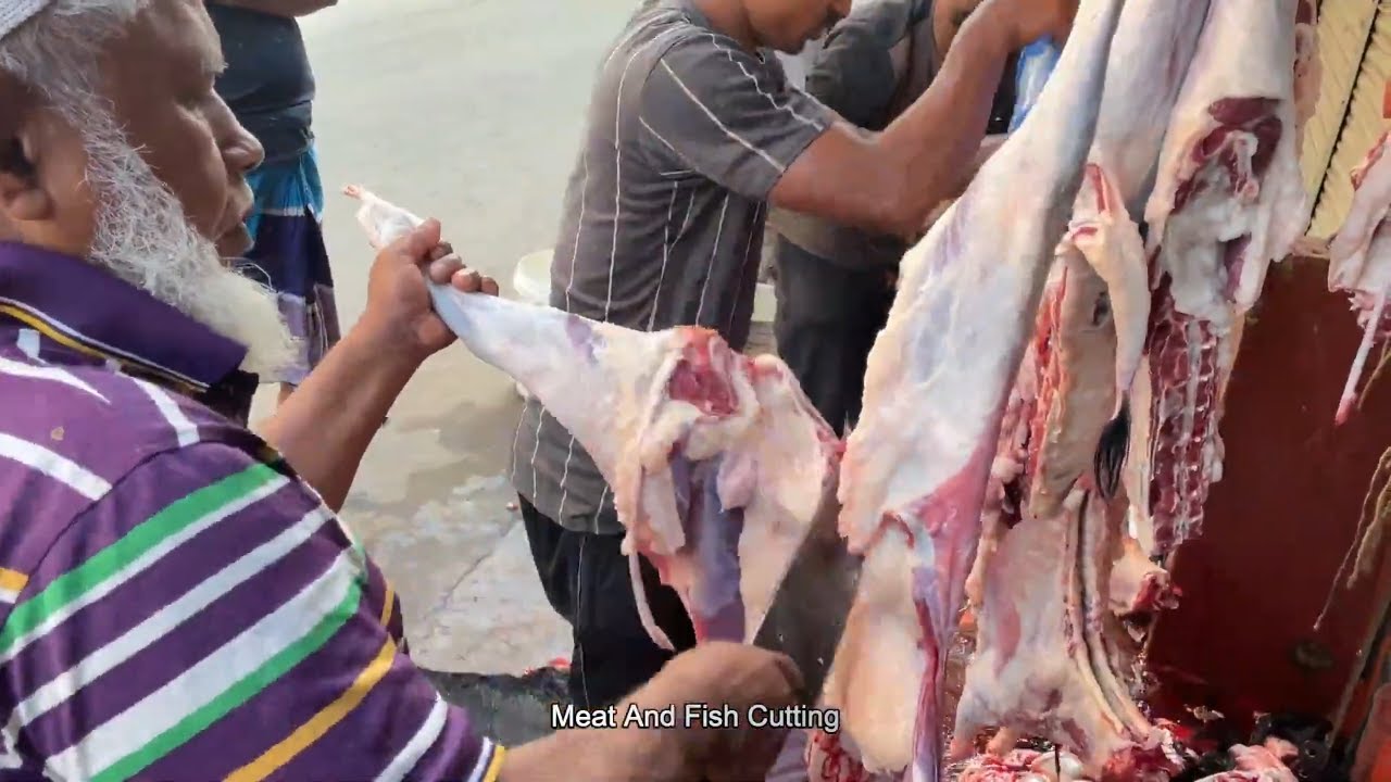Old Butcher Amazing Mutton Cutting Skills - Famous Mutton Shop In Dhaka ...
