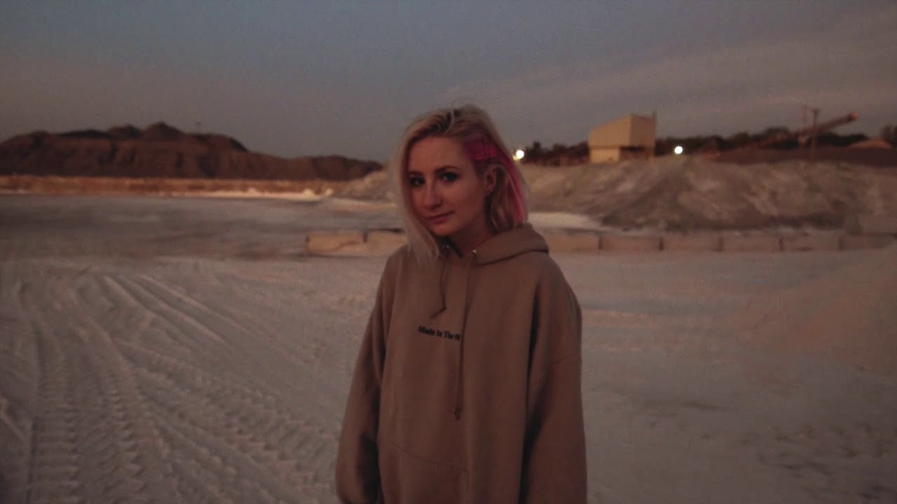 Kat Saul - made in the 90s, episode 1 - YouTube