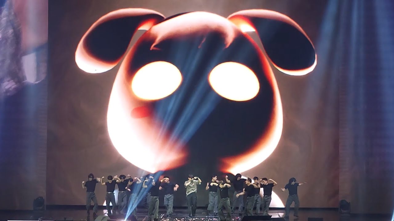 250215 ULTRA - seungmin stage change - stray kids 5th fanmeeting SKZ 5 ...