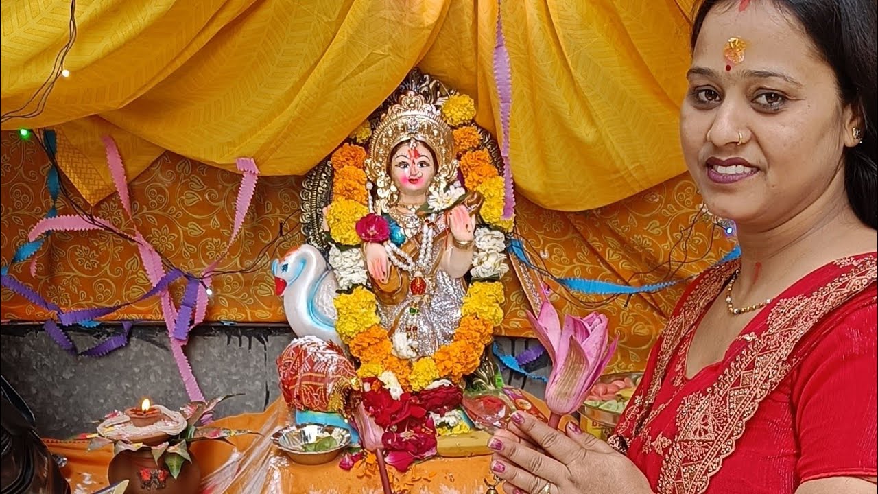 Singer suman modi is live - YouTube