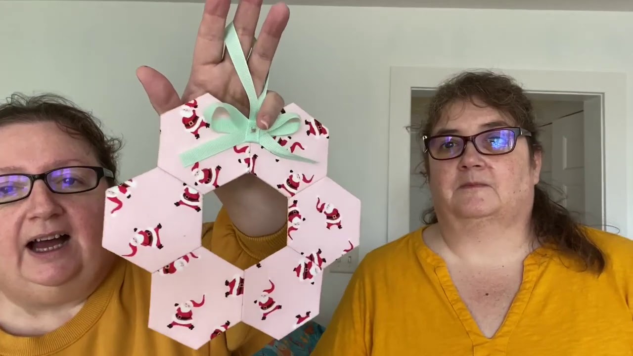 The Crafty Toads - 305 - Nailed it Or Failed It - EPP Wreaths - YouTube