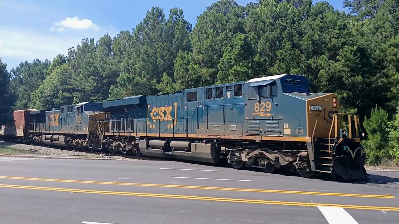 CSXT 829 Leads CSX Train M280 Across Saint Andrews Road On The CN&L Subdivision - YouTube