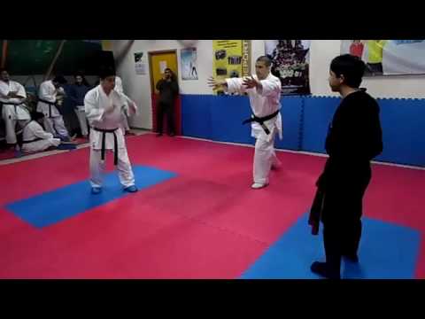 Karaté Vs Ninjutsu!! Kata De branco X Ninja de Preto!!?
