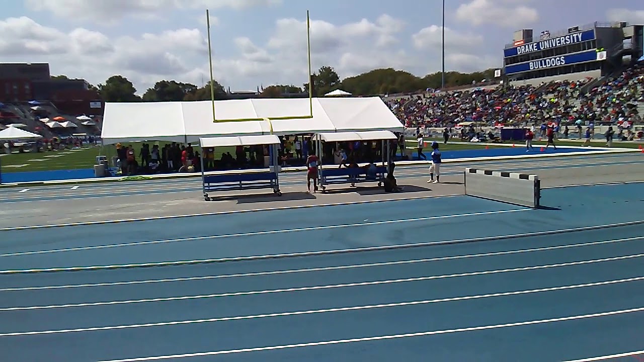 13 year old Jordyn long jumps 18'3" at 2018 AAU Junior Olympics - YouTube