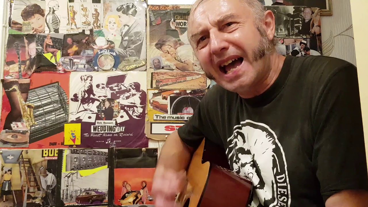 Bobby Bennett - His Tune "Running on after" - YouTube