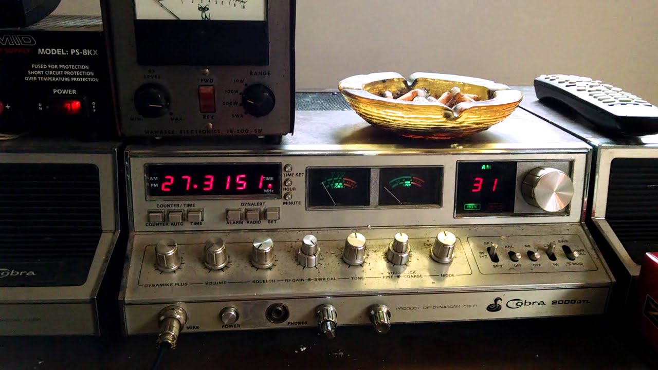 My cb and 10 meter base set up - YouTube