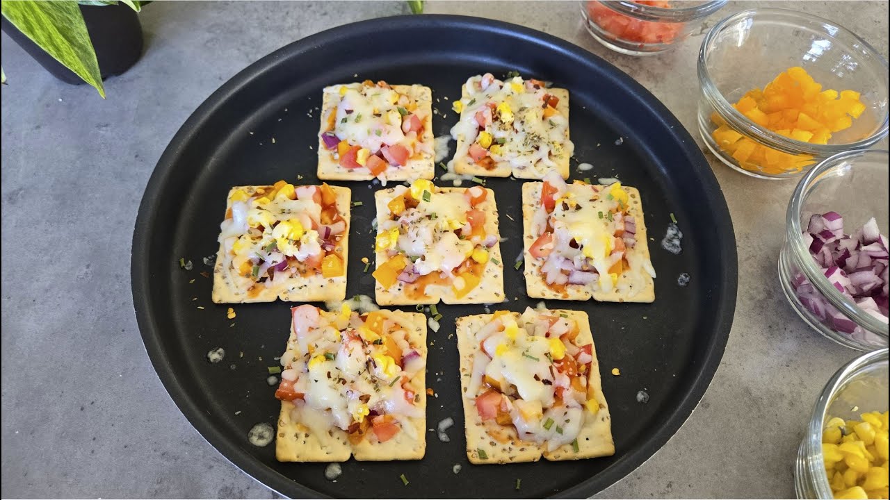 Cheesy Cracker Bites | Easy Starter Recipe | Cheesy Bites - YouTube