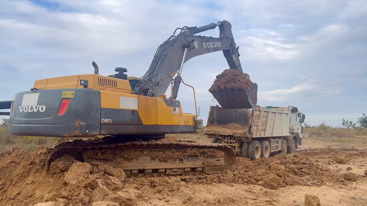 Massive Machine Project Digging the Pit for Road Construction - YouTube