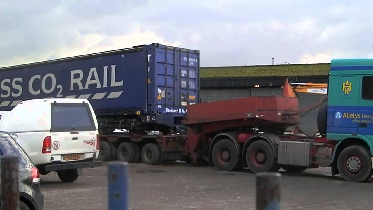 GLOUCESTERs TESCO CONTAINER BEING PREPARED BY ALLELYS FOR REMOVAL ...