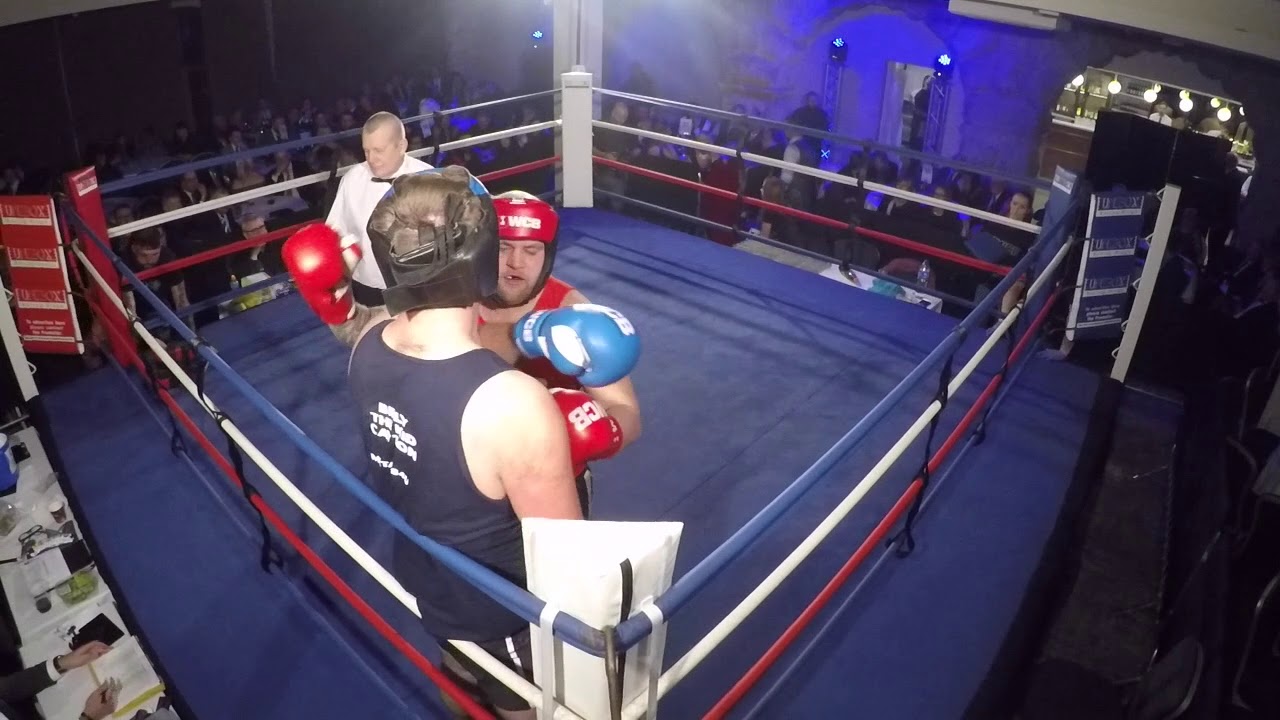 Ultra White Collar Boxing | Harrogate | Elbin John VS Billy Cayton ...