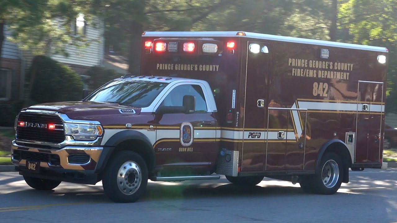 Prince George's County Fire & EMS Paramedic Ambulance 842 Responding ...