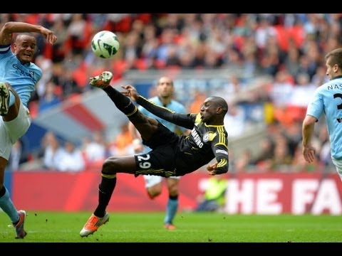 Demba Ba Bicycle Kick Goal Chelsea vs Manchester City 1-2 14.04.2013 ...