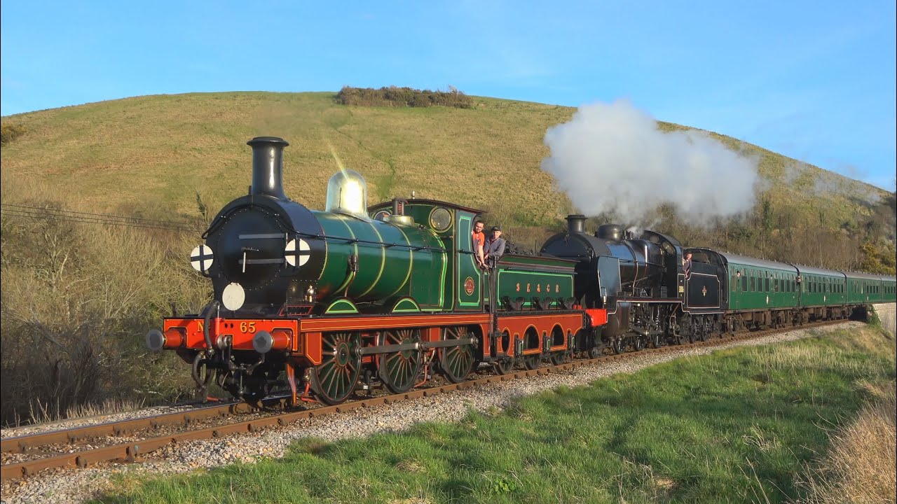 SECR O1 Class No. 65 & SR U Class No. 31806 double-headed | Swanage ...