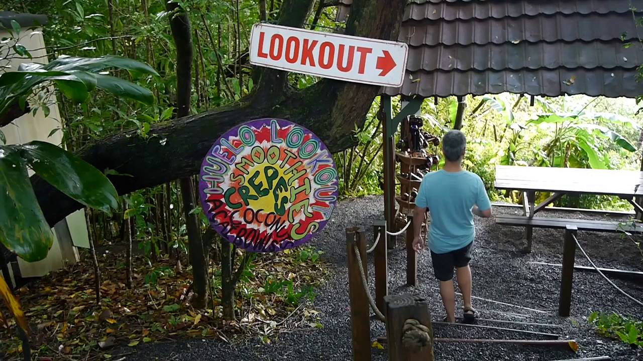 Huelo Lookout-Road to Hana - YouTube