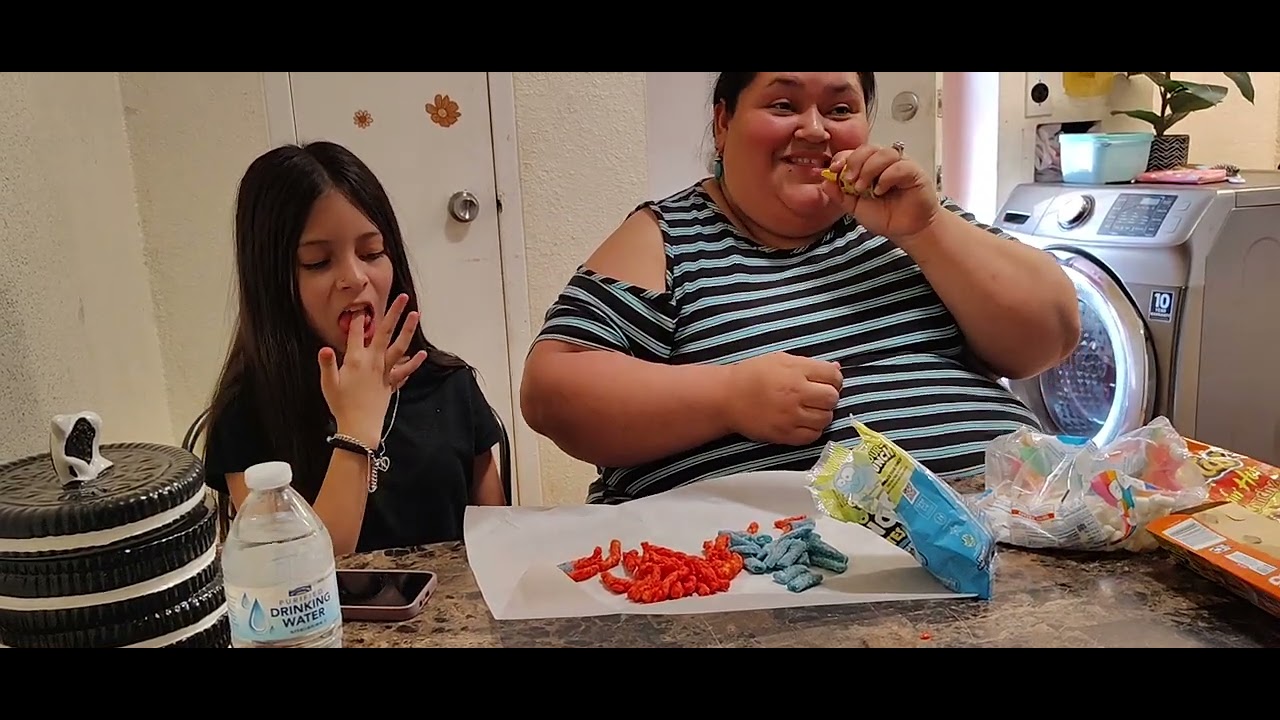Hot Cheetos rice crispy treats 🤤 - YouTube