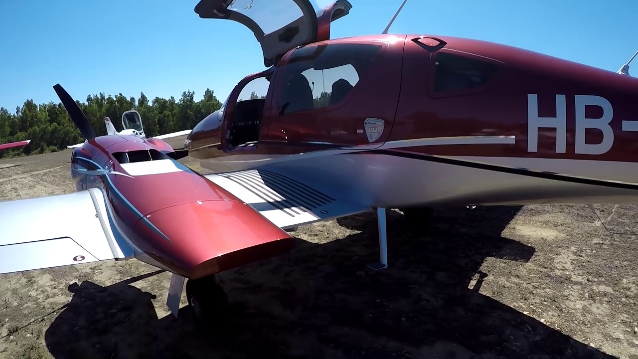 Diamond DA62 - YouTube