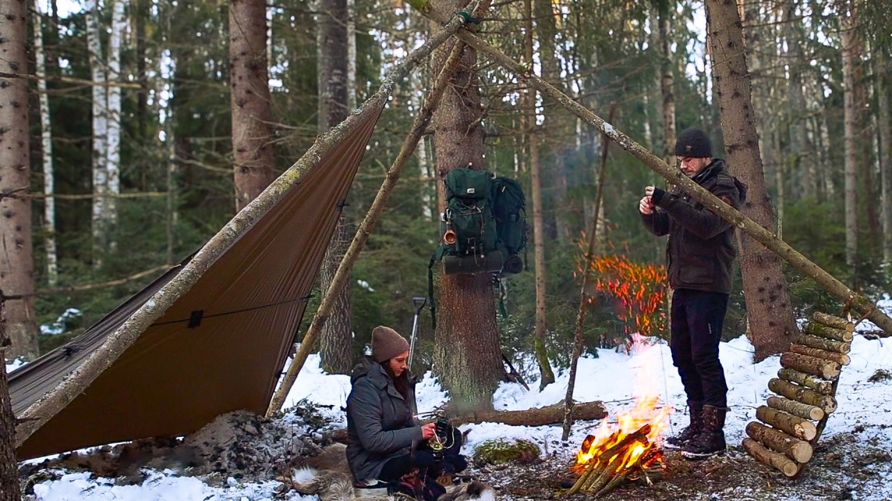 Winter Bushcraft in the Wilderness - Camping in Snow & Finding Fatwood ...