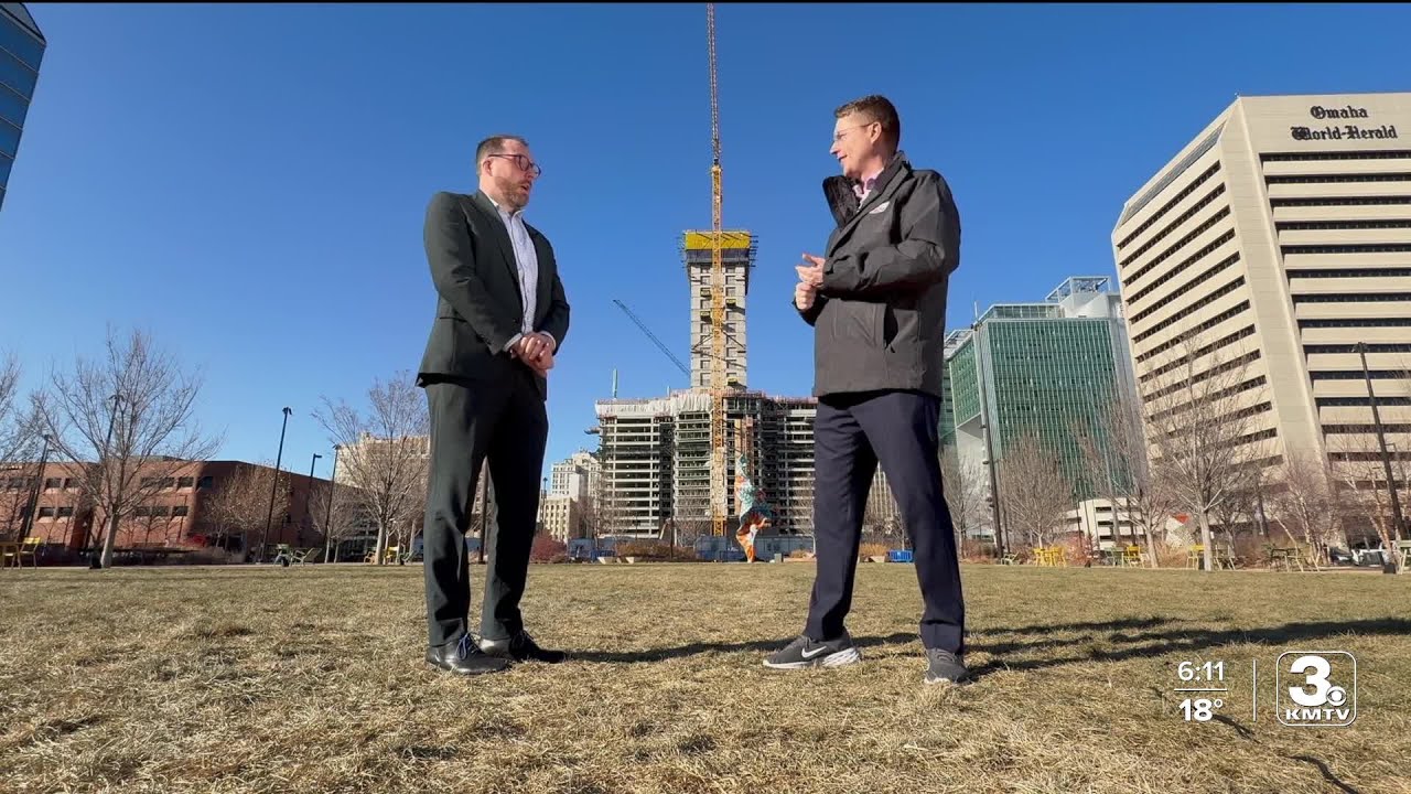Mark at the Park: Mutual of Omaha tower update - YouTube