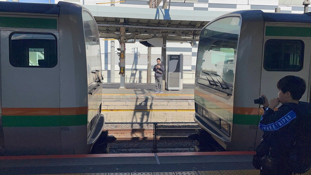 籠原駅3番線でE231系1000番台ｺﾂS-28編成とﾔﾏU540編成が切り離し（解結）されるシーン（2025.2.23.12:44） - YouTube