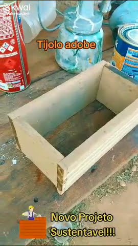 Construindo um Futuro Sustentável: Tijolos Adobe Feitos em Casa! - YouTube