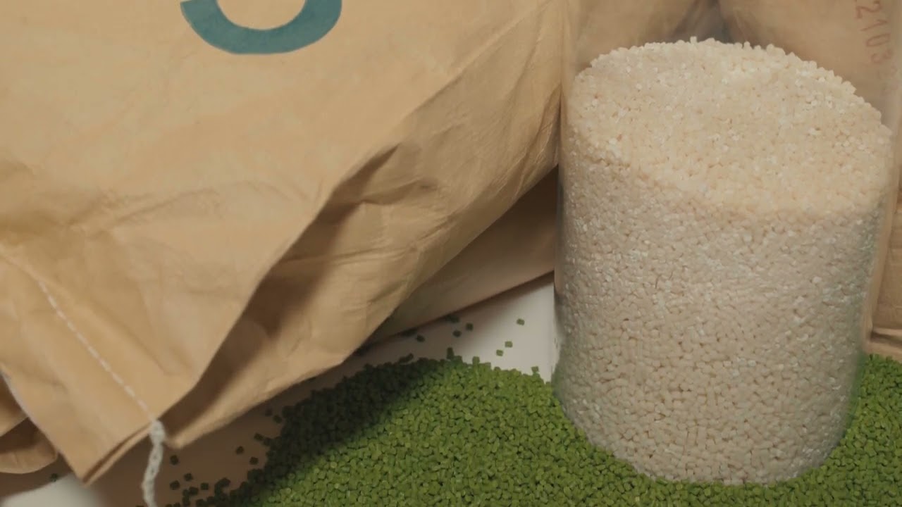 Resina Cardia Compostable BF-12 - YouTube
