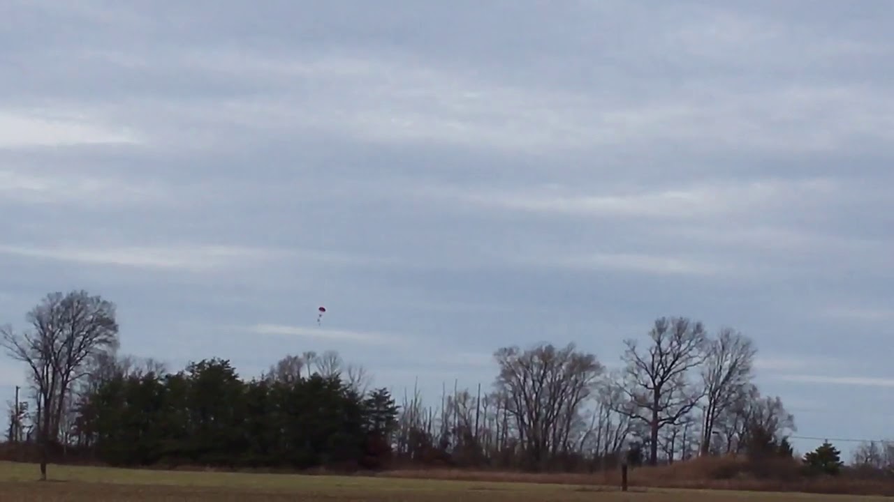 Rc plane parachute drop. - YouTube