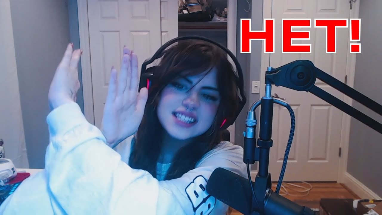 Hannah speaks Russian - YouTube