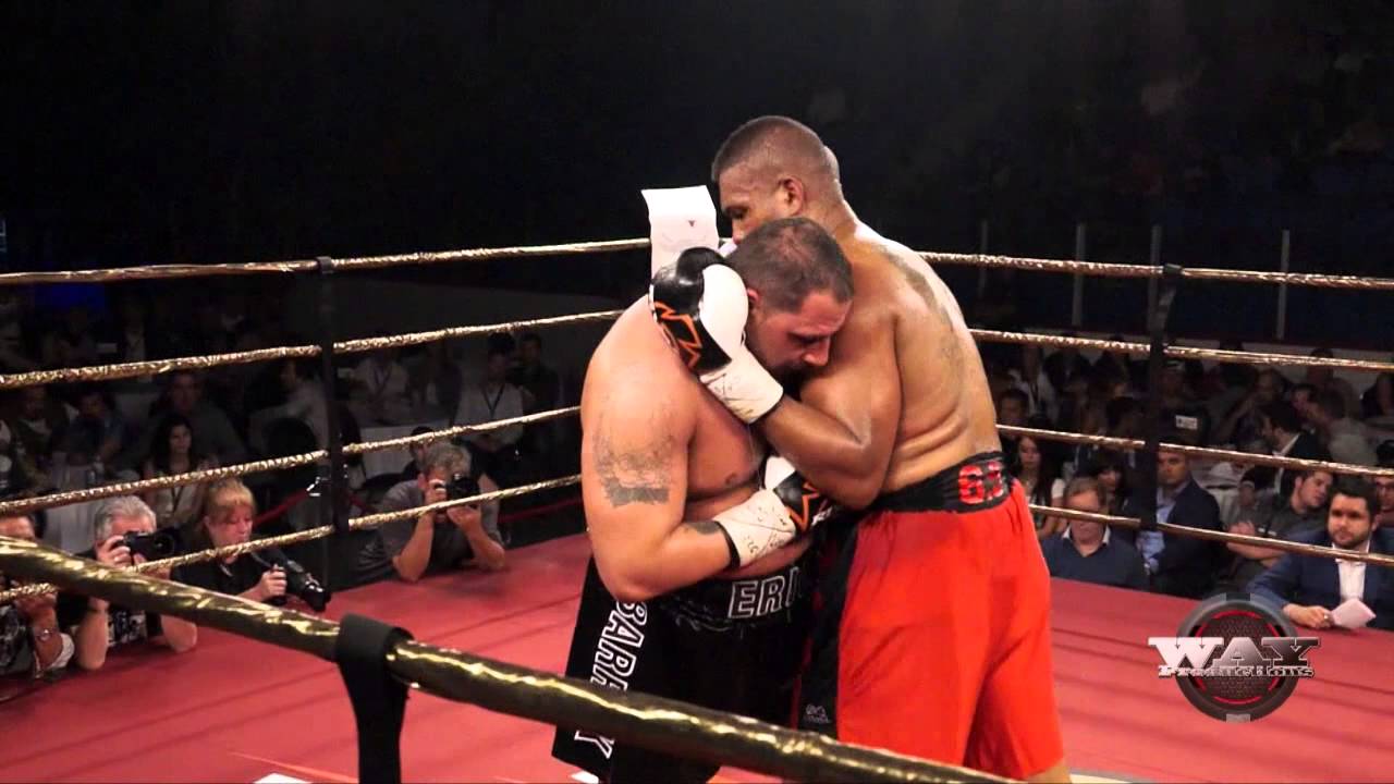 Razor Ruddock vs Eric Barrak ( Part 2 ) Round 4 a 6 - YouTube
