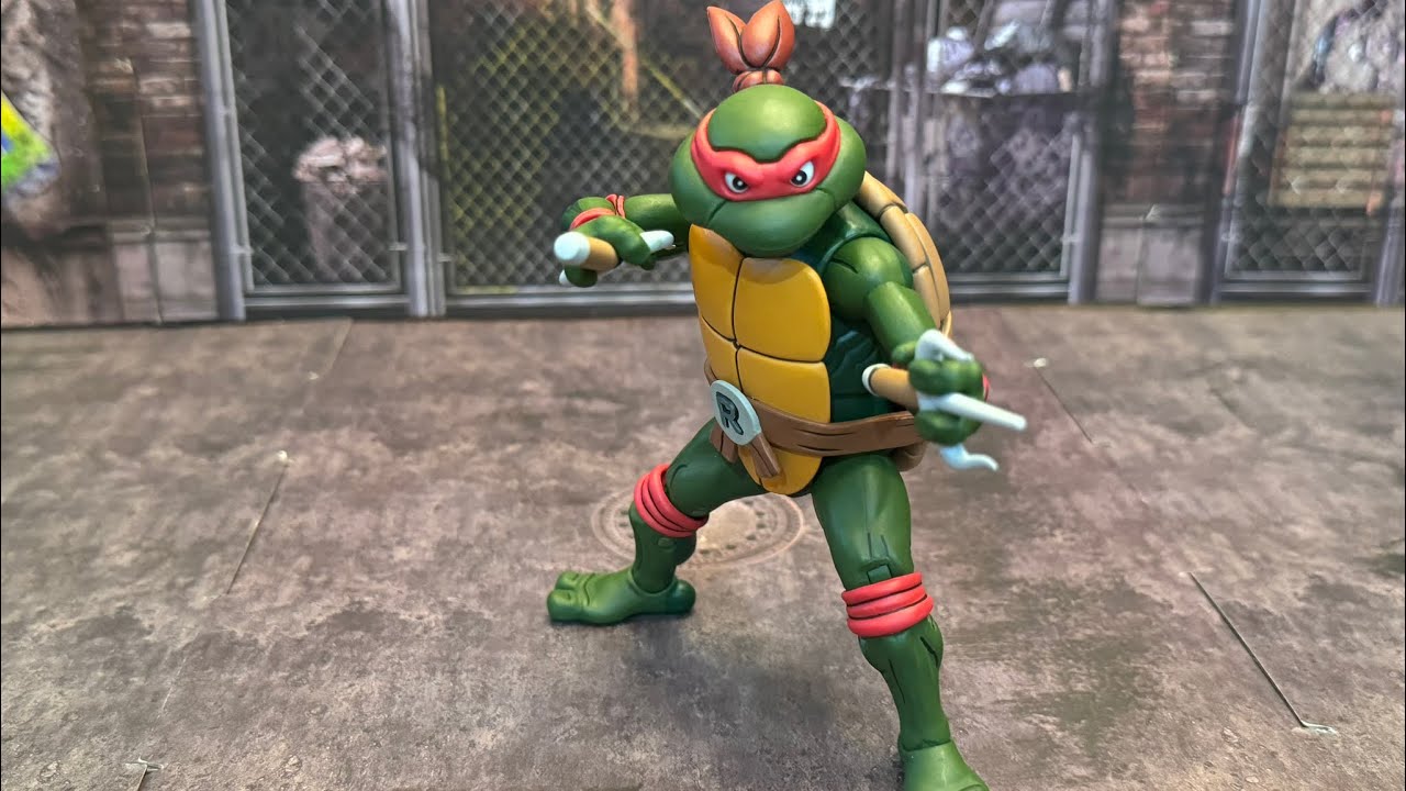 NECA Teenage Mutant Ninja Turtles Raphael Pizza Club Ver. Review - YouTube