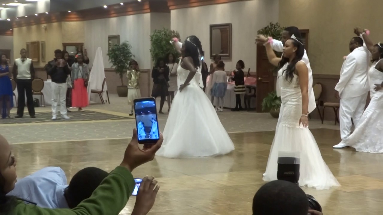 Shania Johnson 2017 Senior Ivylette Ball - YouTube