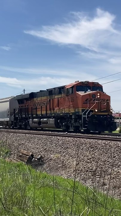 BNSF #7125 (Justin) - YouTube