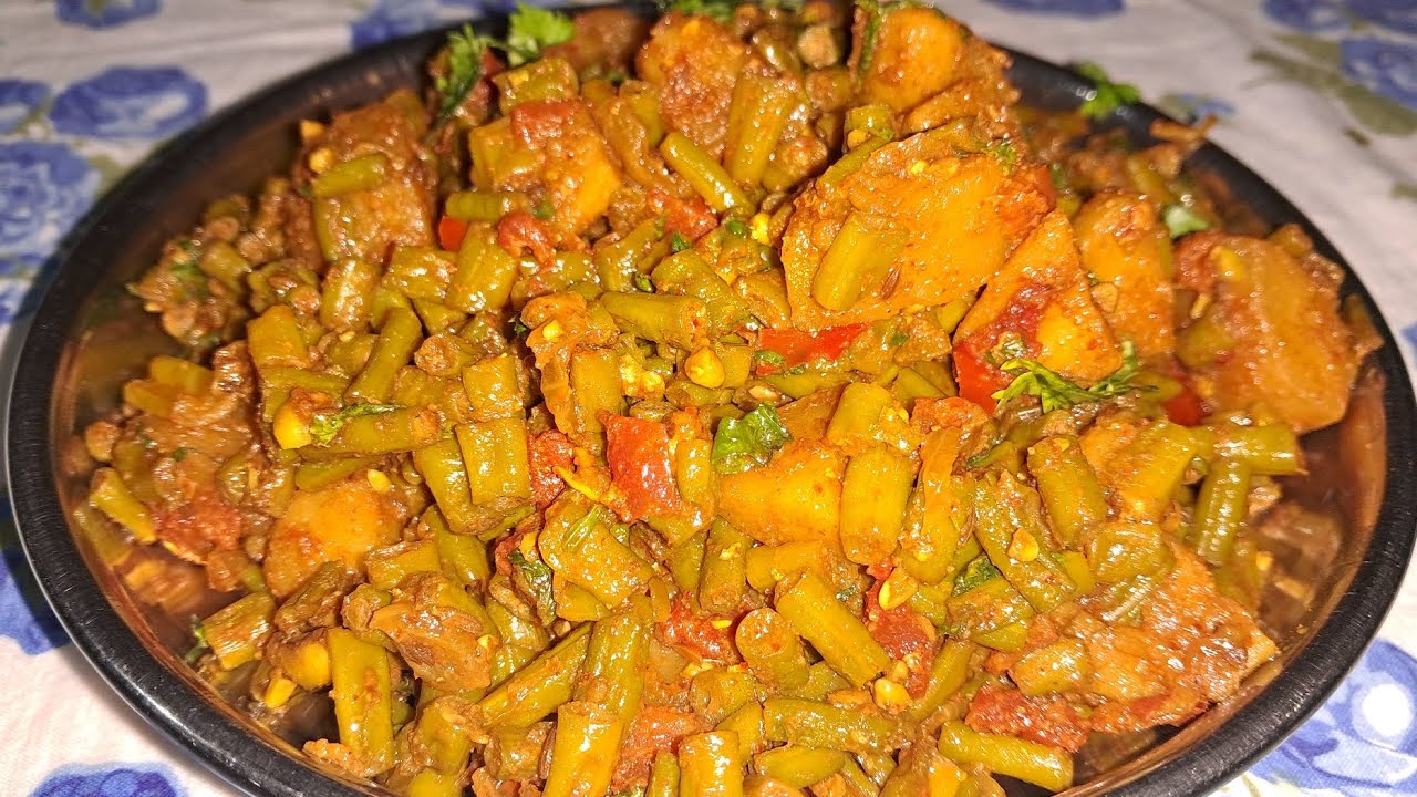 Barbati Aloo Ki Sabji😋 | Barbati Aloo Bhaja Recipe🤤 | Barbati Aloo Ki ...