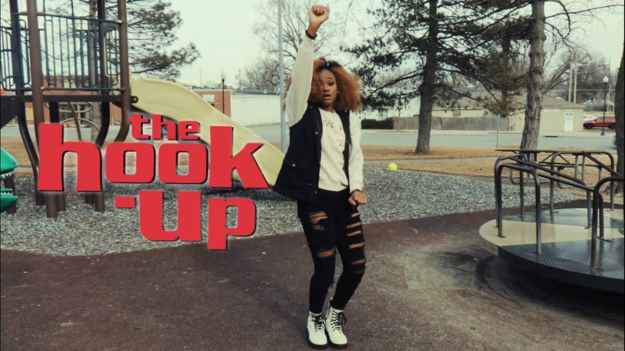 TYLYNN - THE HOOK UP (Music Video) - YouTube