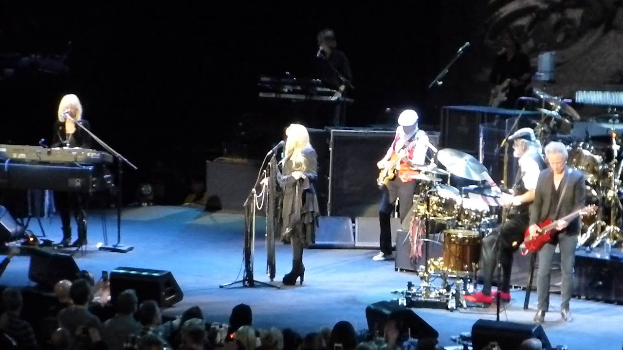 Gypsy - Fleetwood Mac @ ACC Toronto Feb 3, 2015 - YouTube
