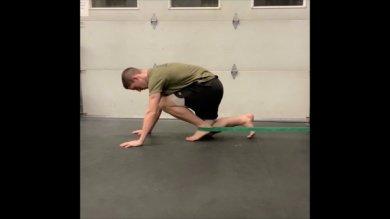 Banded Ankle Mobilization Progression - YouTube