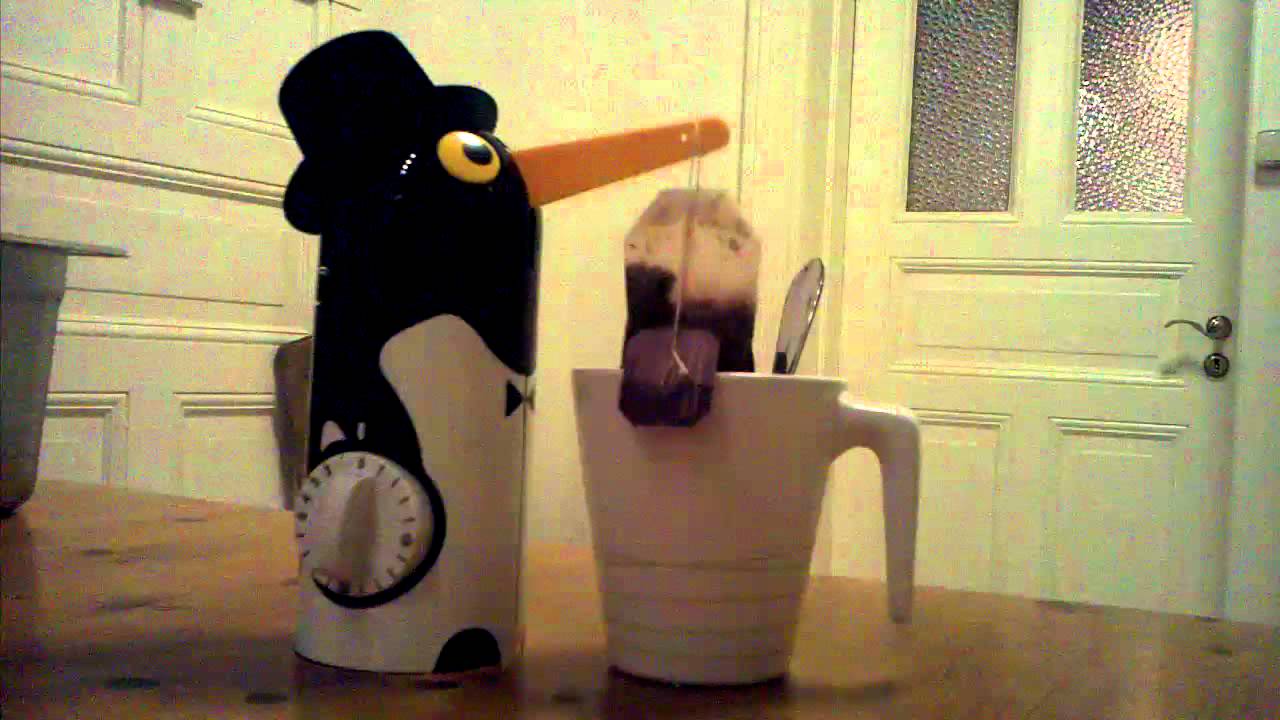 Tea-boy pinguin tee timer - YouTube